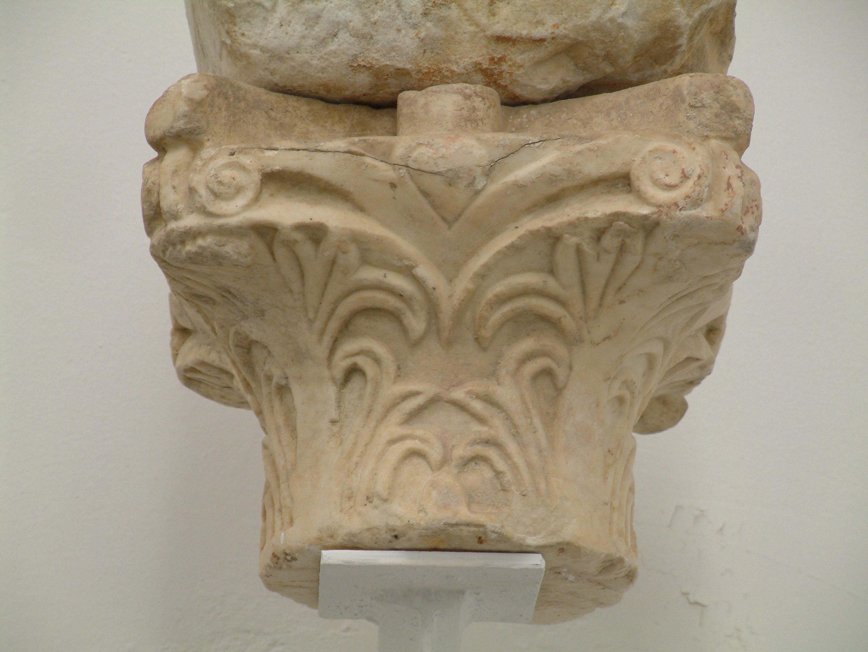 “Els capitells són clau per parlar de l’arquitectura de què formen part”